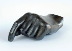 Amazing Graphite Sculptures by Agelio Batle | Daily design inspiration ...