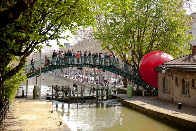 Redball Project: A Travelling Art Installation by Kurt Perschke | Daily ...
