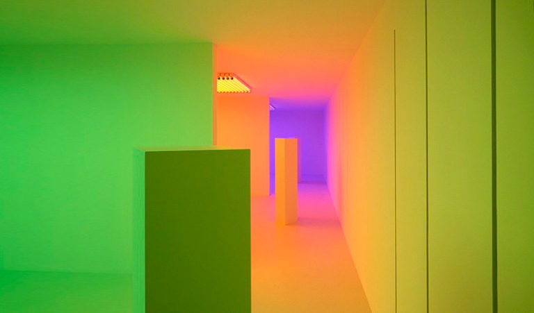 Chromosaturation: Interactive Art Installations by Carlos Cruz-Diez ...