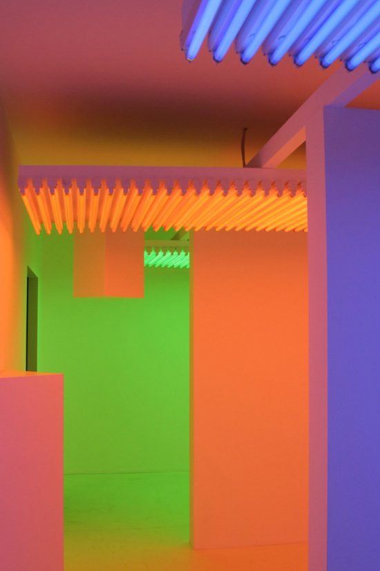 Chromosaturation: Interactive Art Installations by Carlos Cruz-Diez ...