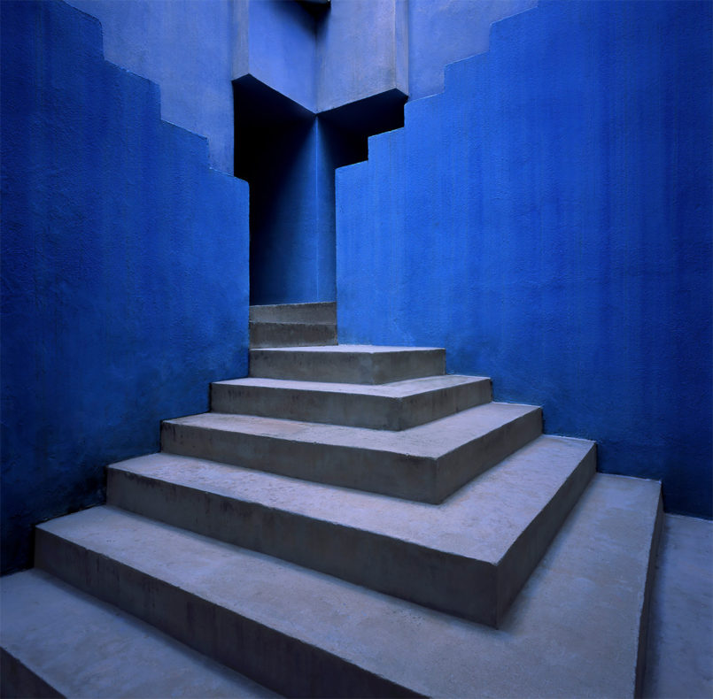 The Red Wall: Housing Project by Ricardo Bofill | Daily design ...