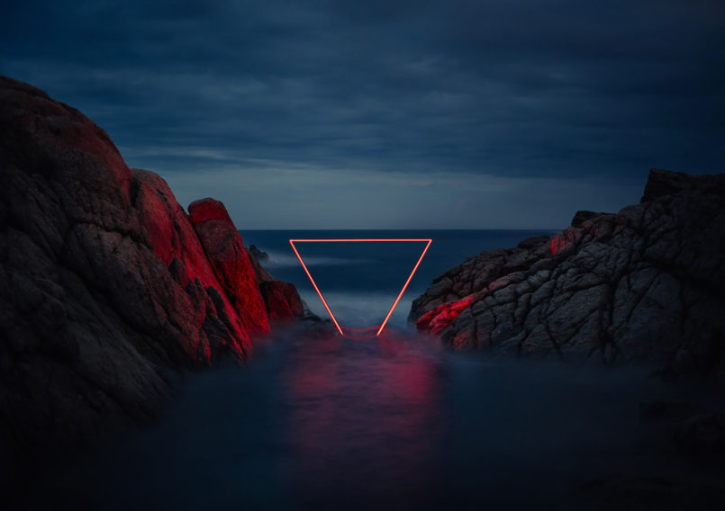 The Red Line: Photography Project by Nicolas Rivals | Daily design ...