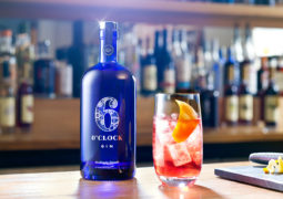 6 O’Clock Gin Branding by Green Chameleon | Daily design inspiration ...