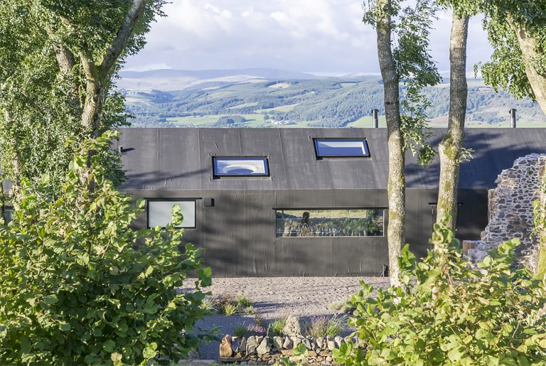 Ruins Studio: Beautifully Renovated Scottish Farmhouse | Daily design ...