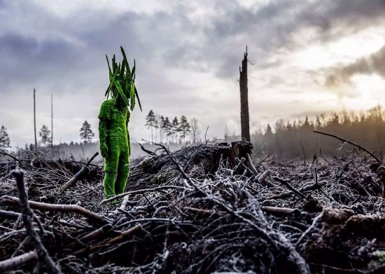 Moss People: Sculptures by Kim Simonsson | Daily design inspiration for ...