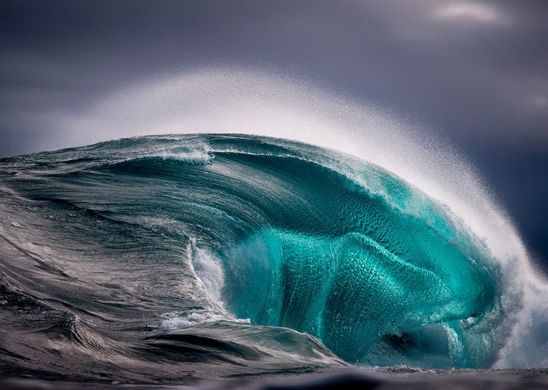 Breathtaking Wave Photography by Ray Collins | Daily design inspiration ...