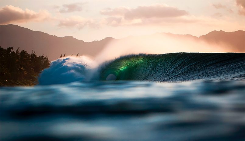 Breathtaking Wave Photography by Ray Collins | Daily design inspiration ...
