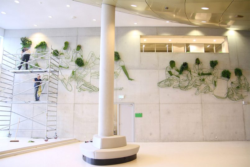 Large-Scale Natural Art Installation by Frank Plant | Daily design ...