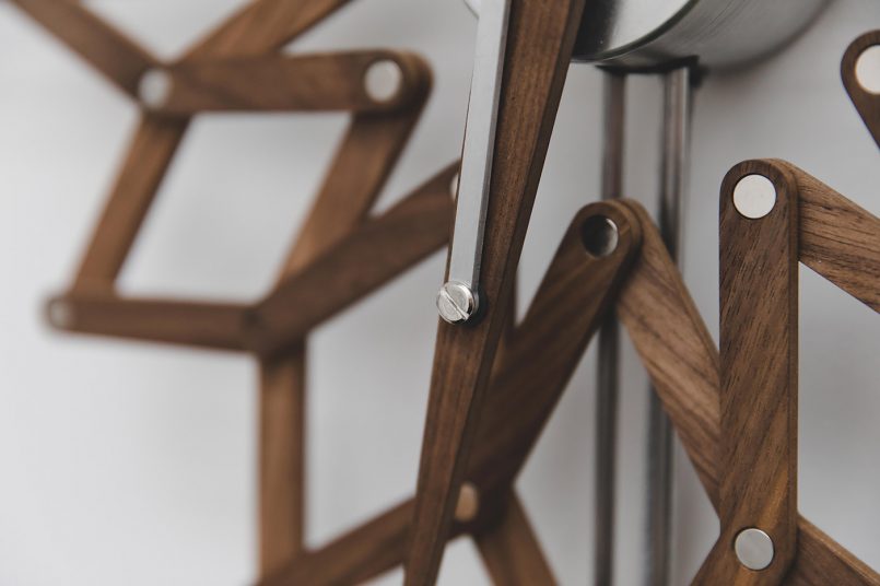 Solstice: Kinetic Clock by Animaro | Daily design inspiration for ...