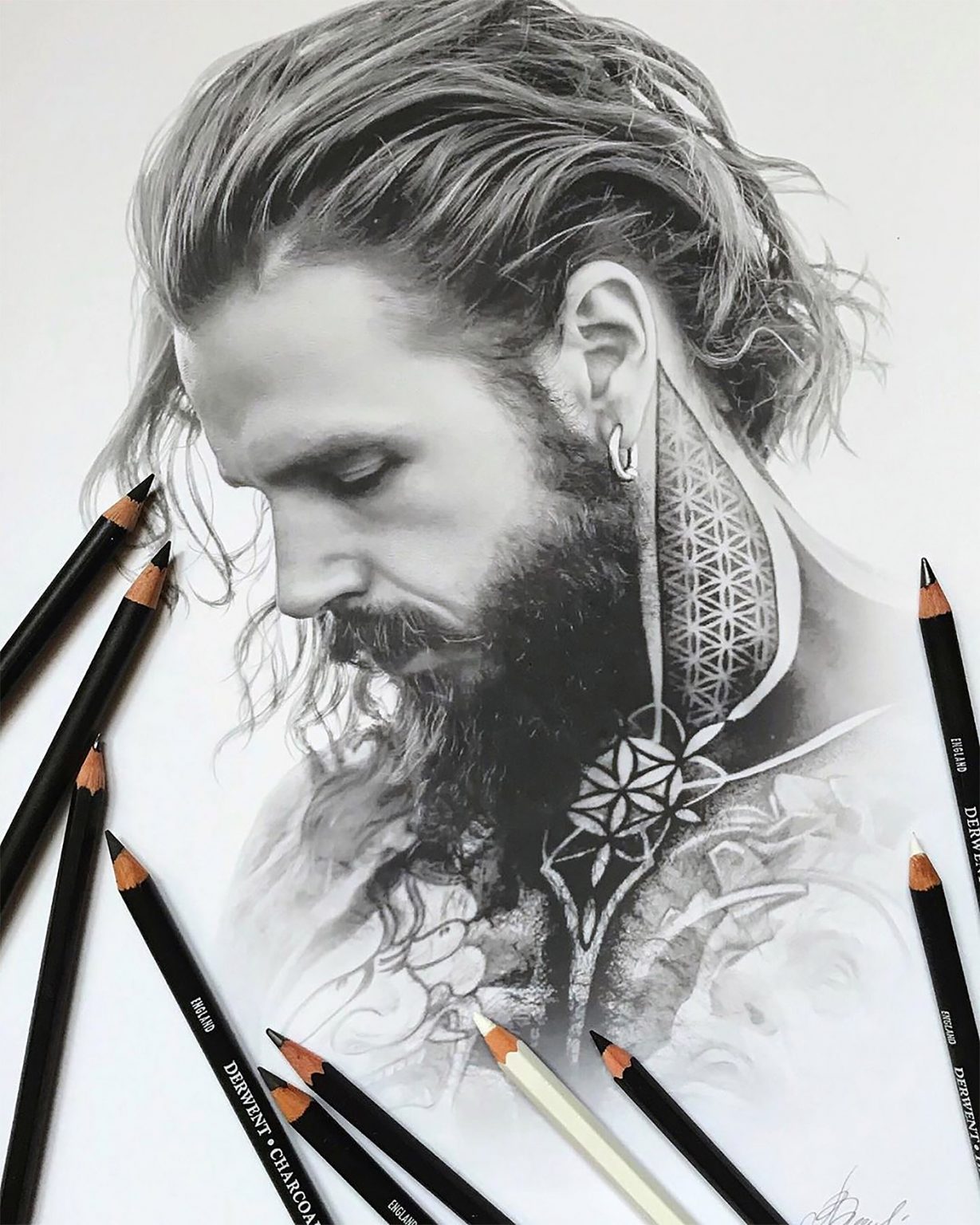 Hyper-Realistic Pencil Drawings by Alena Litvin | Daily design ...
