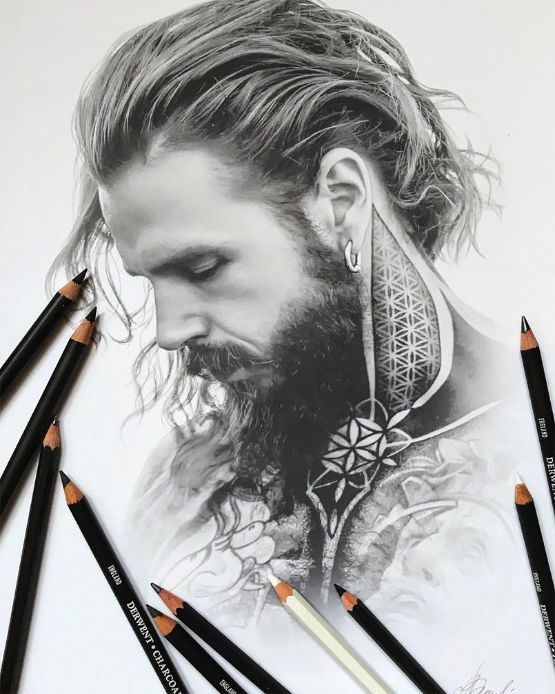 Hyper-Realistic Pencil Drawings by Alena Litvin | Daily design ...