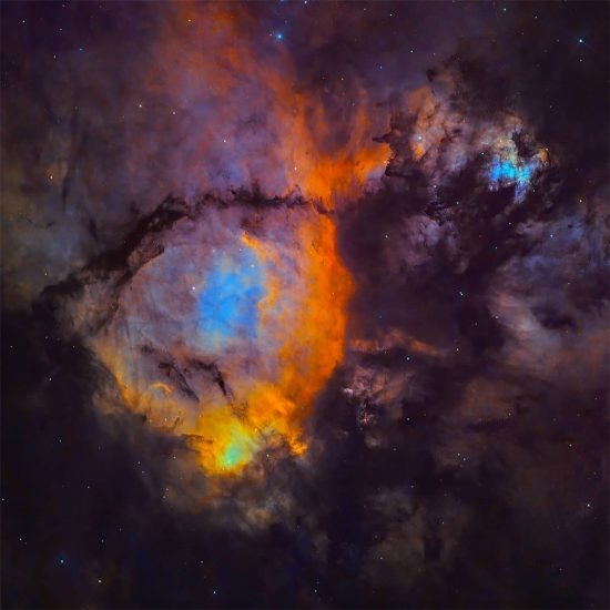 Cosmic Background: Amazing Photos by Andrew McCarthy | Daily design ...