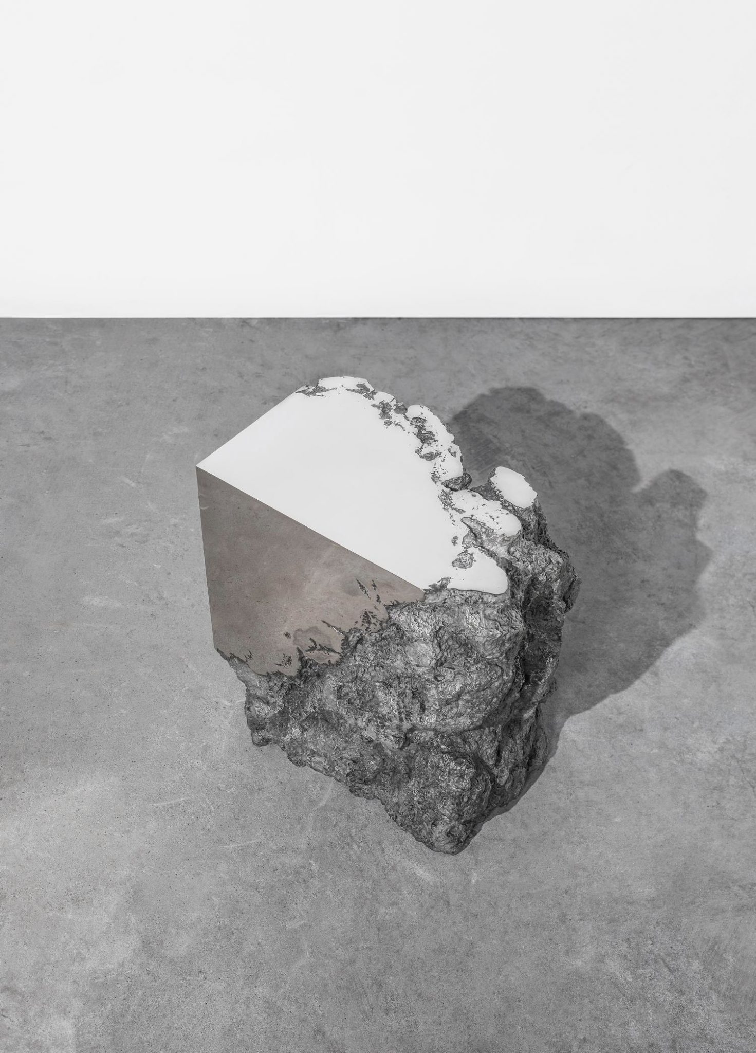 Monoliths: Sculptural Furniture Designs by Hongjie Yang | Daily design ...