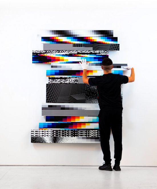Mesmerizing Chromatic Artworks by Felipe Pantone | Daily design ...