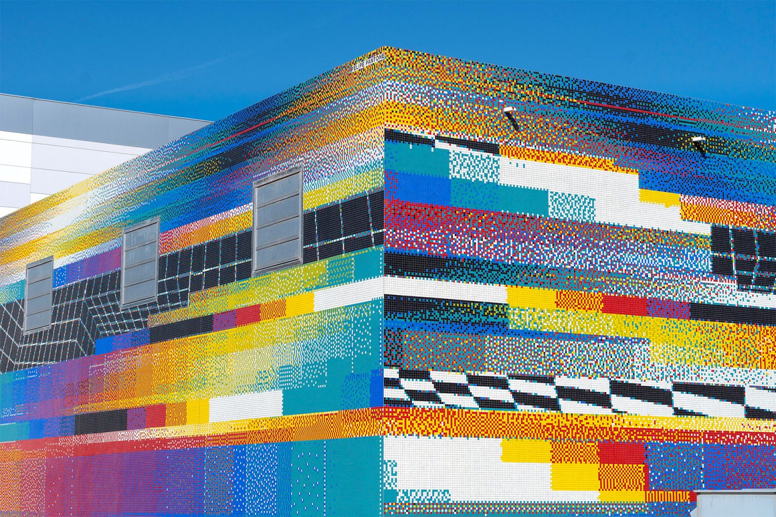 Mesmerizing Chromatic Artworks by Felipe Pantone | Daily design ...