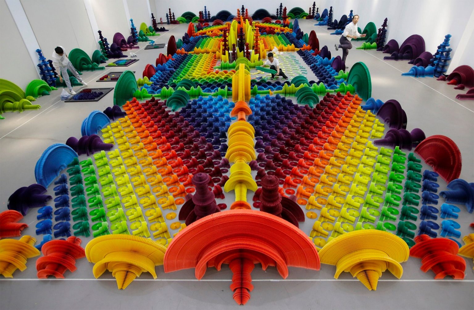 Malleable Paper Sculptures by Li Hongbo | Daily design inspiration for ...