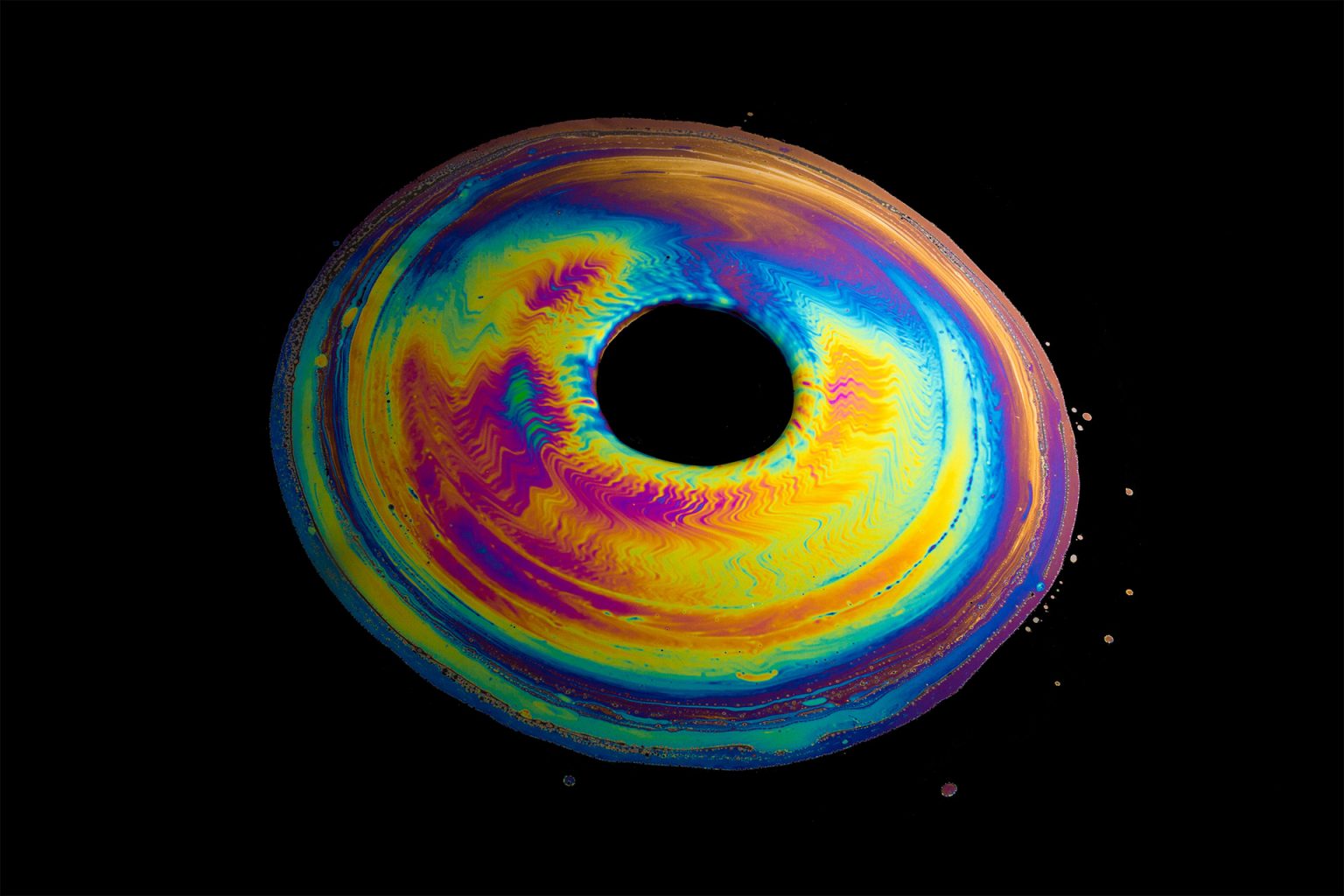 Helix: Experimental Photography by Akriti Sondhi | Daily design ...