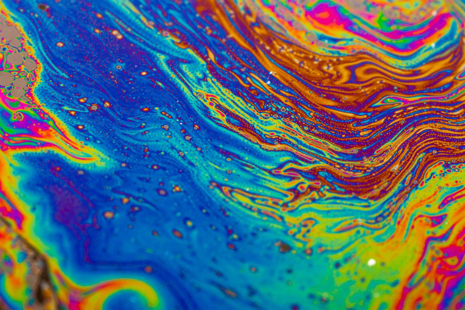 Helix: Experimental Photography by Akriti Sondhi | Daily design ...