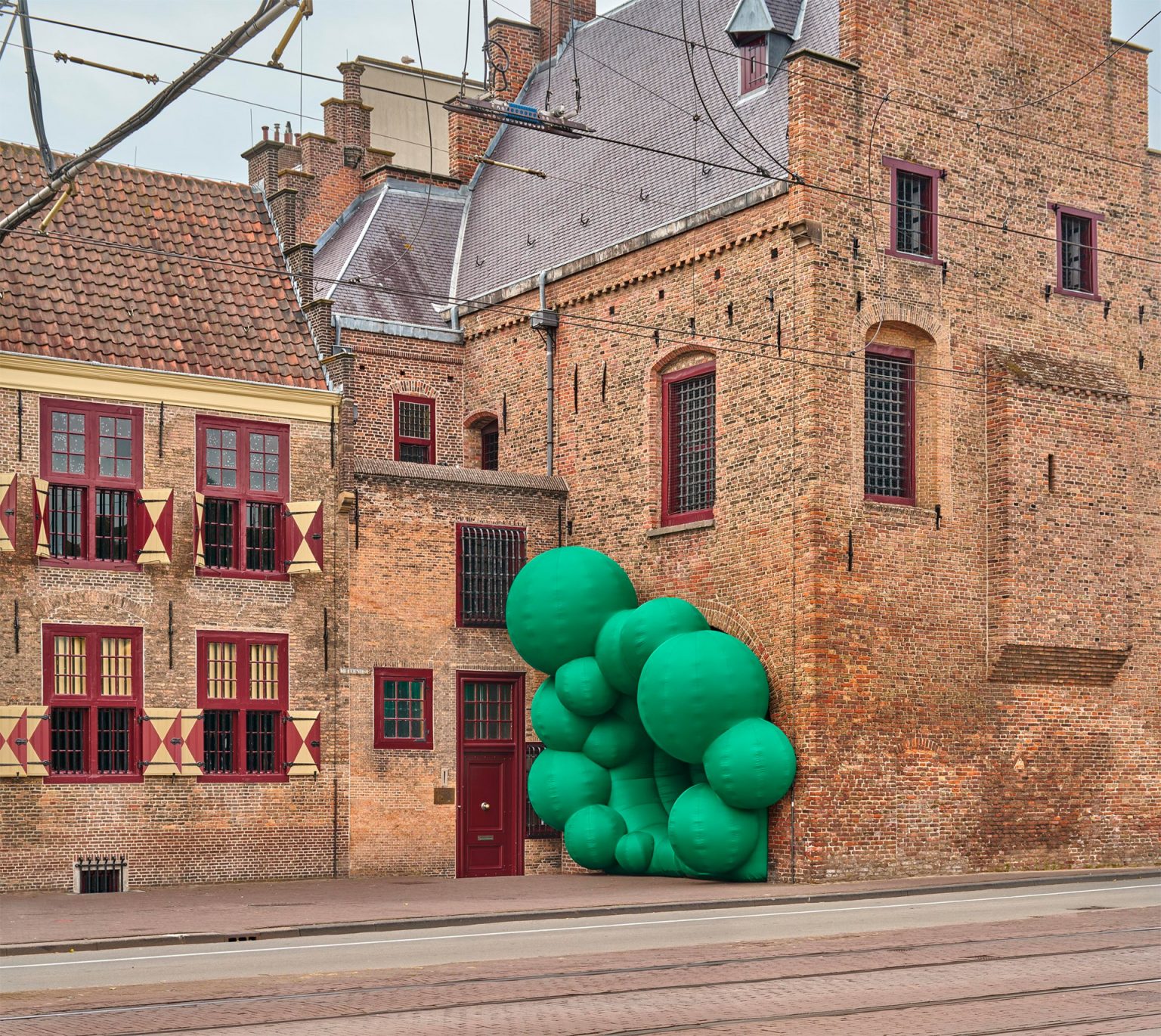 Inflatable Interventions by Steve Messam | Daily design inspiration for ...