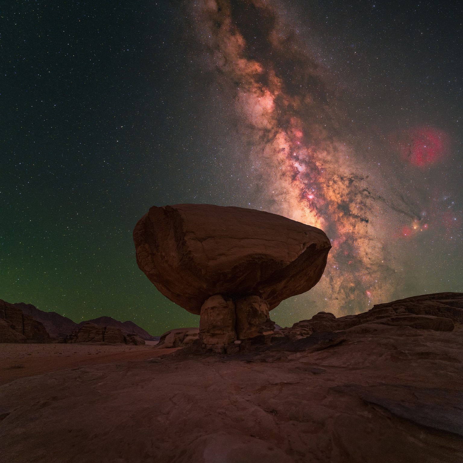 Jordan Night Sky: Striking Photos by Benjamin Barakat | Daily design ...
