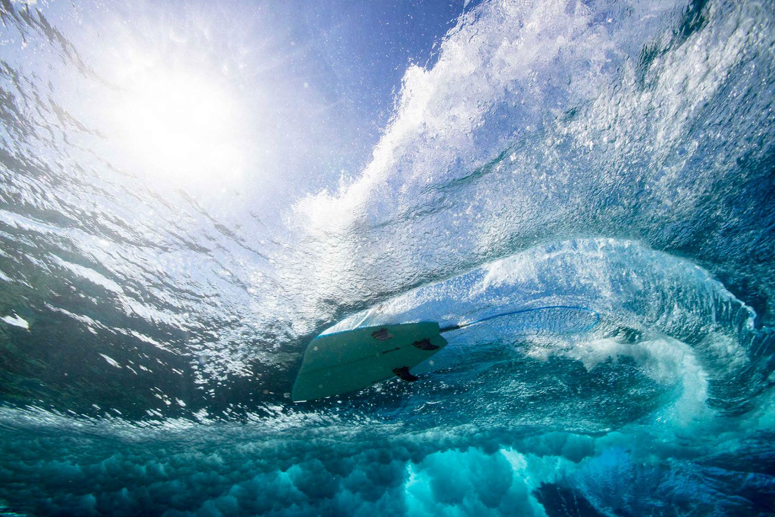 Below the Breaking Wave: Enthralling Photos by Matt Porteous | Daily ...