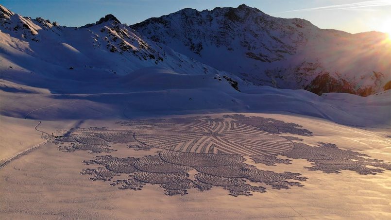 Large Scale Snow Artworks by Simon Beck | Daily design inspiration for ...