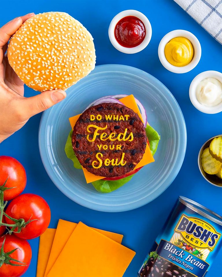 Creative Lettering Artworks by Lauren Hom | Daily design inspiration ...