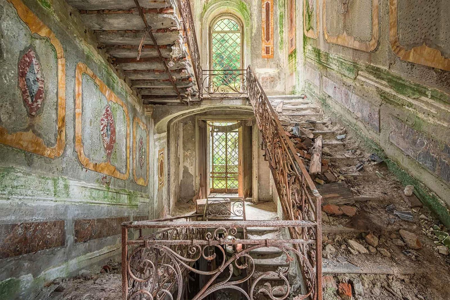 Neglected Elegance: Photos of Abandoned Places by Janine Pendleton ...