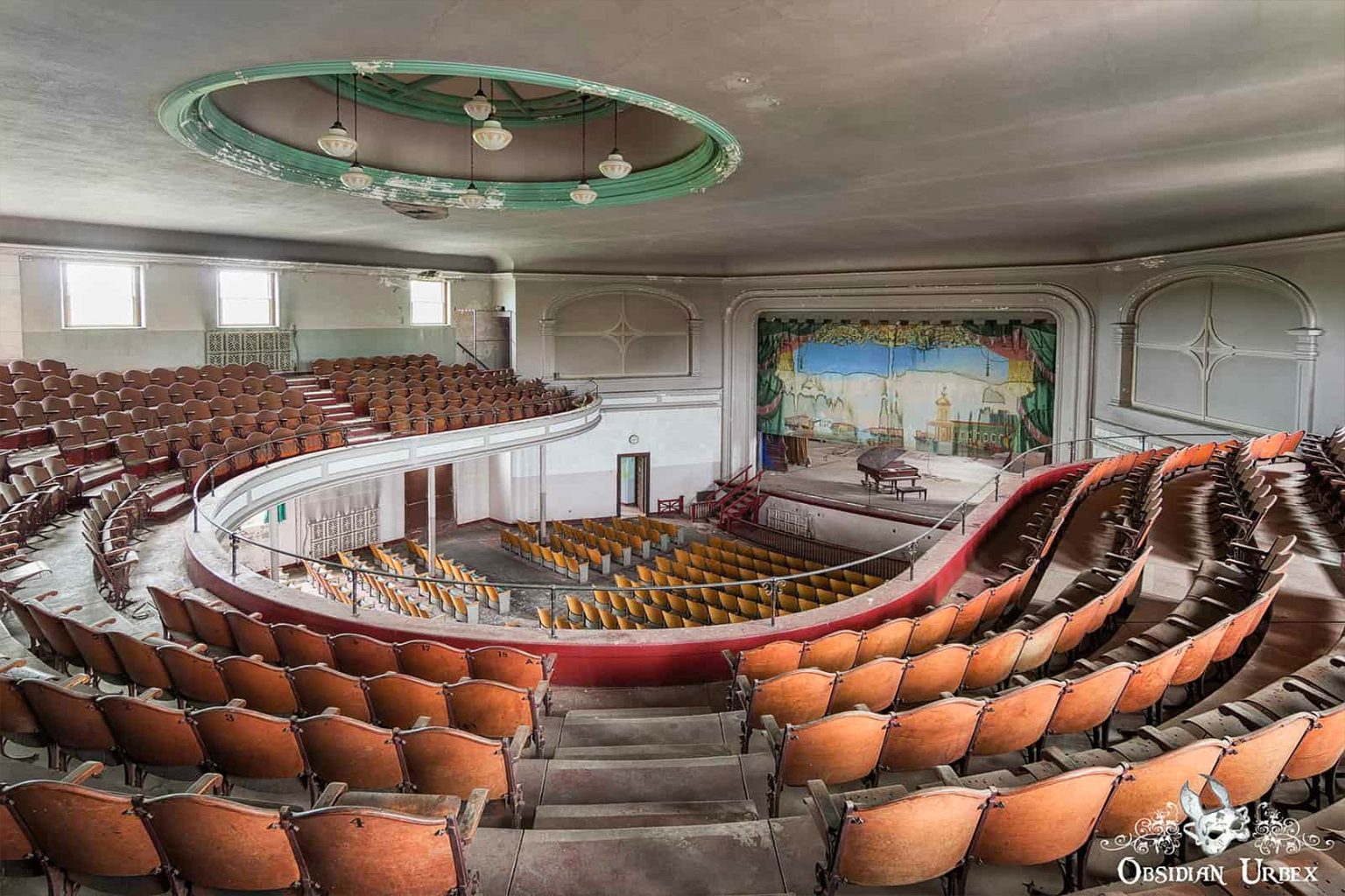 Neglected Elegance: Photos of Abandoned Places by Janine Pendleton ...