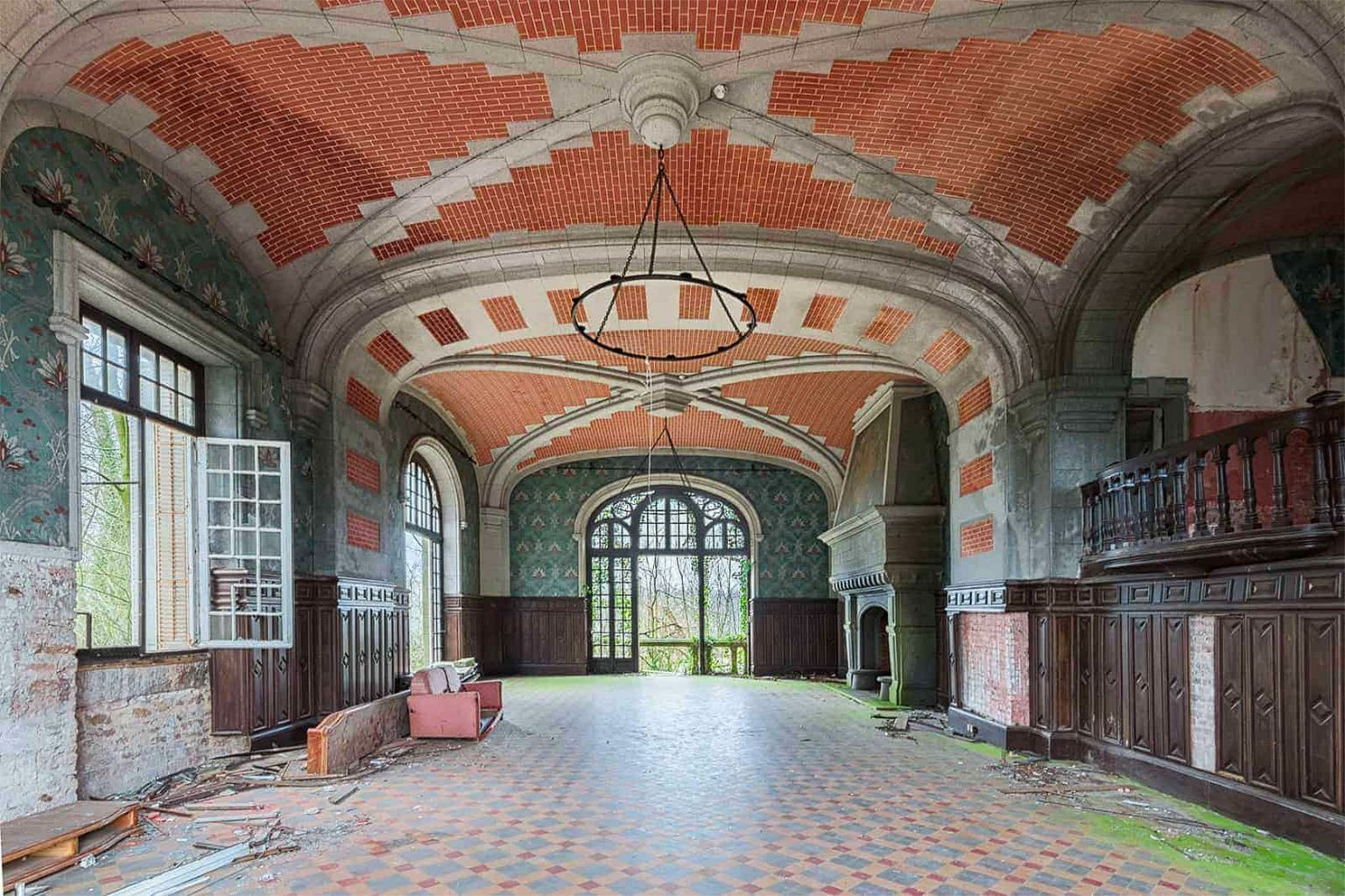 Neglected Elegance: Photos of Abandoned Places by Janine Pendleton ...