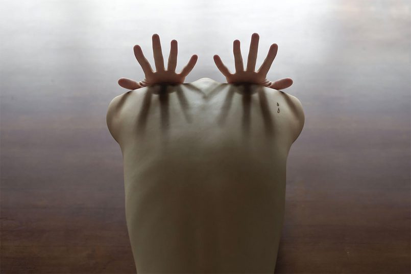 Body Illusions: Enthralling Photos by Lin Yung Cheng | Daily design ...