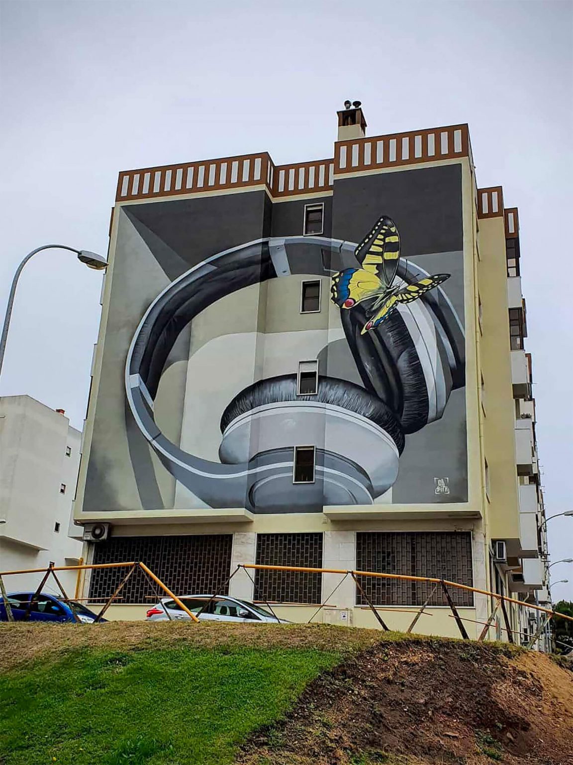 Three-Dimensional Street Art by Odeith | Daily design inspiration for ...