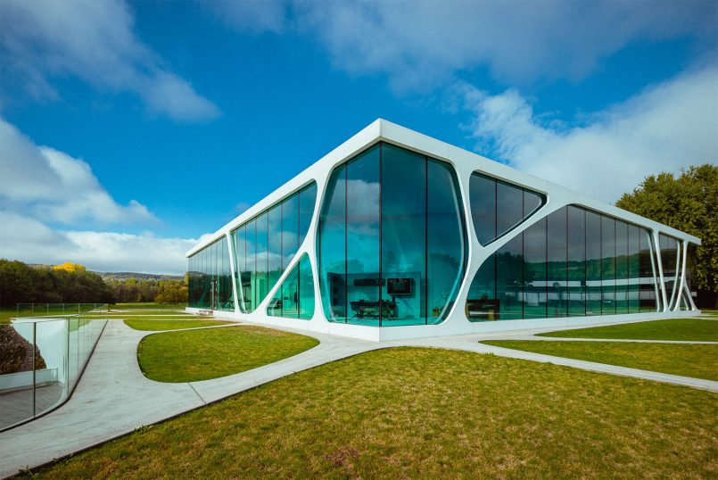 Dynamic Architectural Photos by Martin Foddanu | Daily design ...