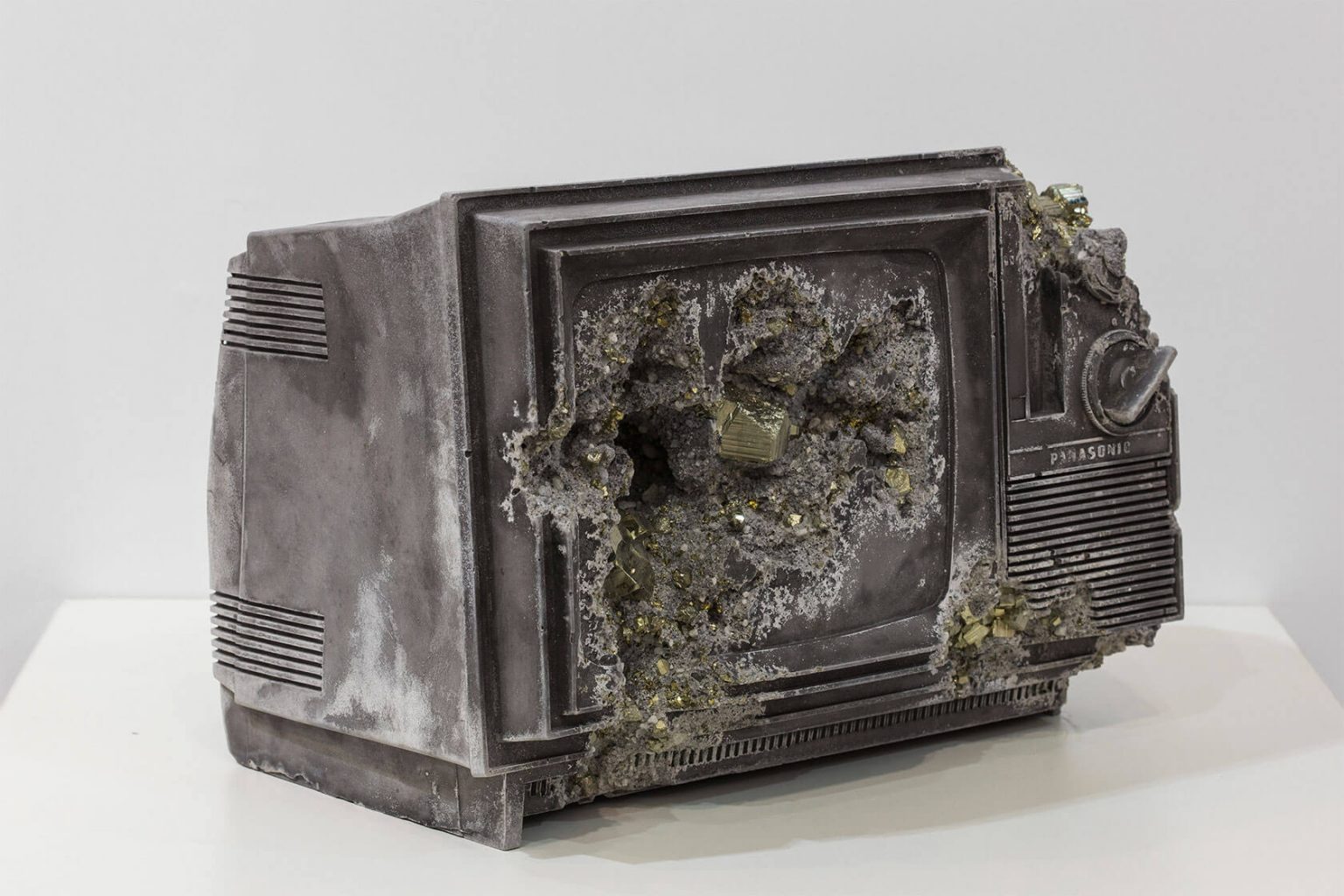 Eroded Objects: Sculptures by Daniel Arsham | Daily design inspiration ...