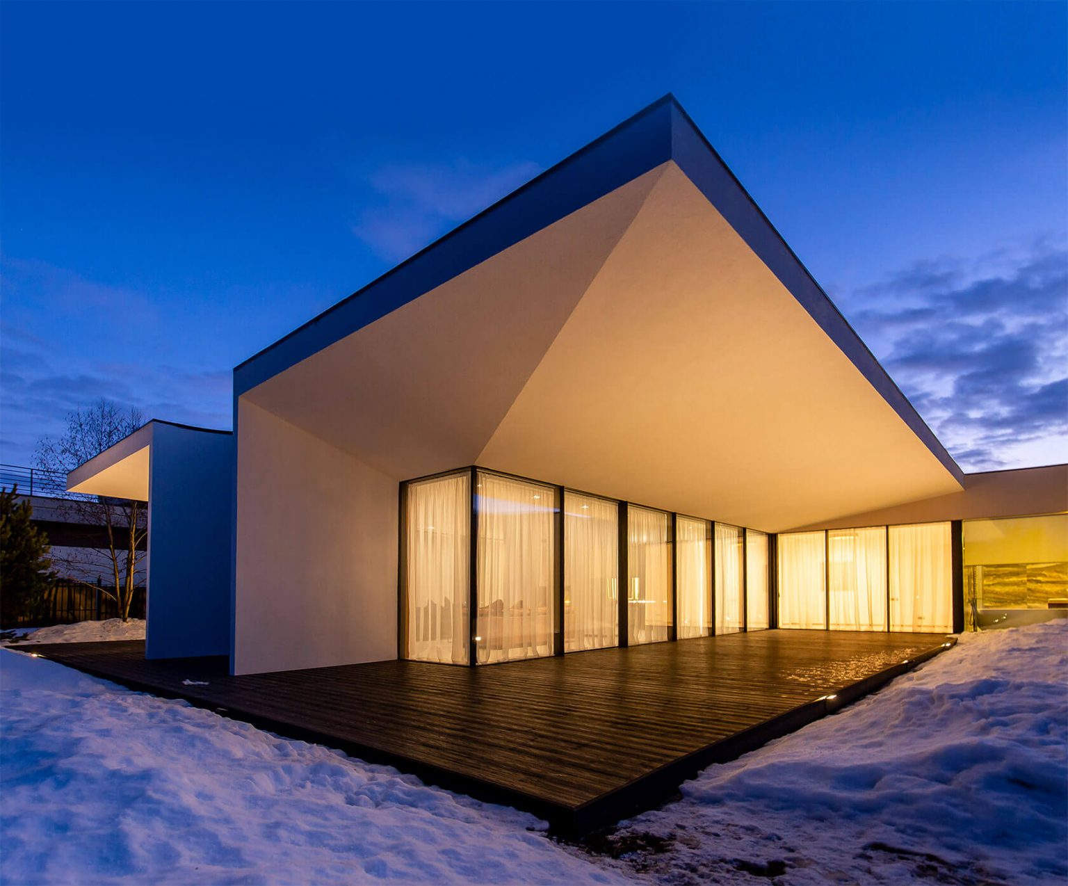 White Wings House by M2 Architectural Group | Daily design inspiration ...