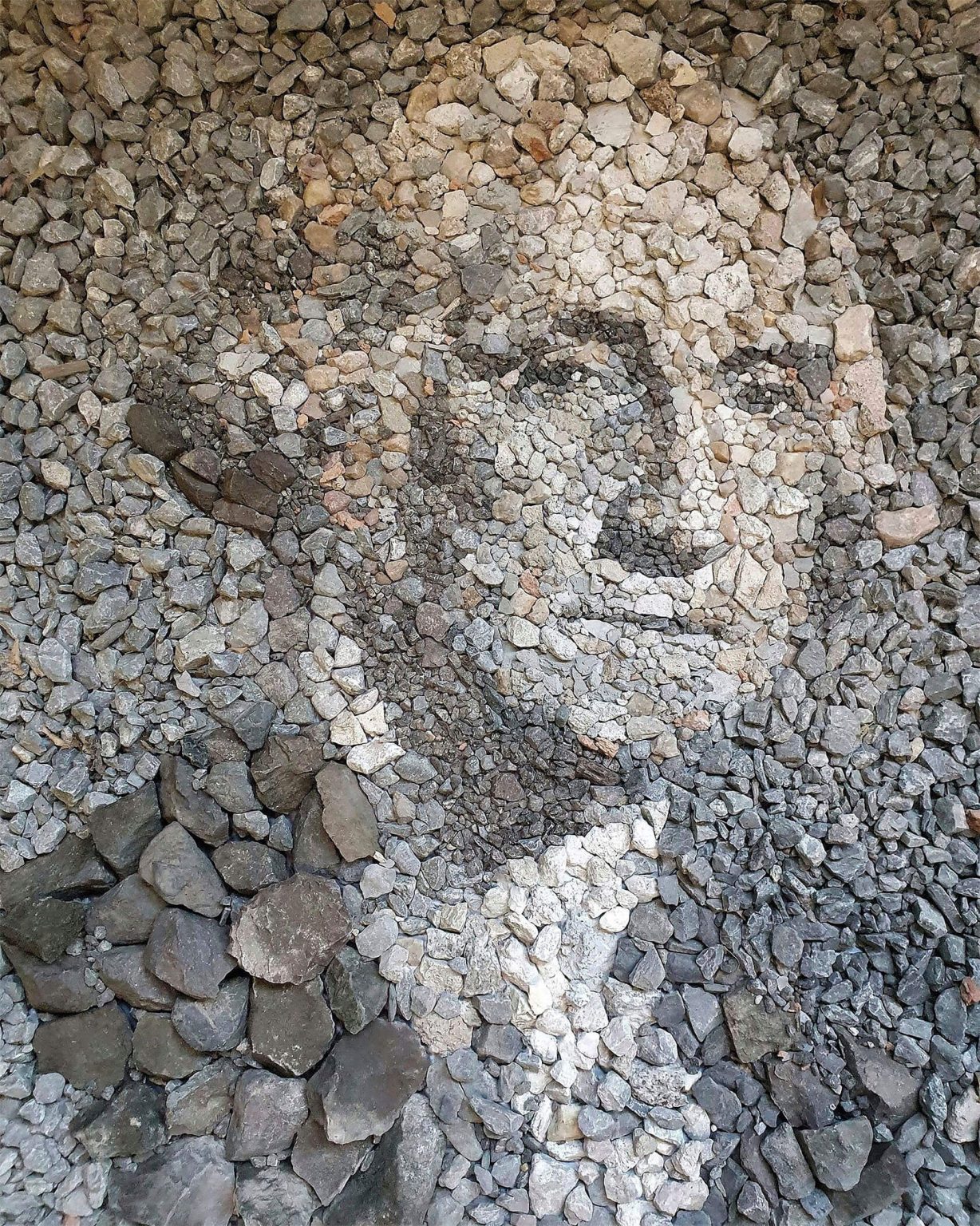 Pebble Picasso: Incredible Stone Mosaics by Justin Bateman | Daily ...