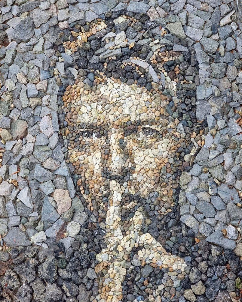 Pebble Picasso: Incredible Stone Mosaics by Justin Bateman | Daily ...