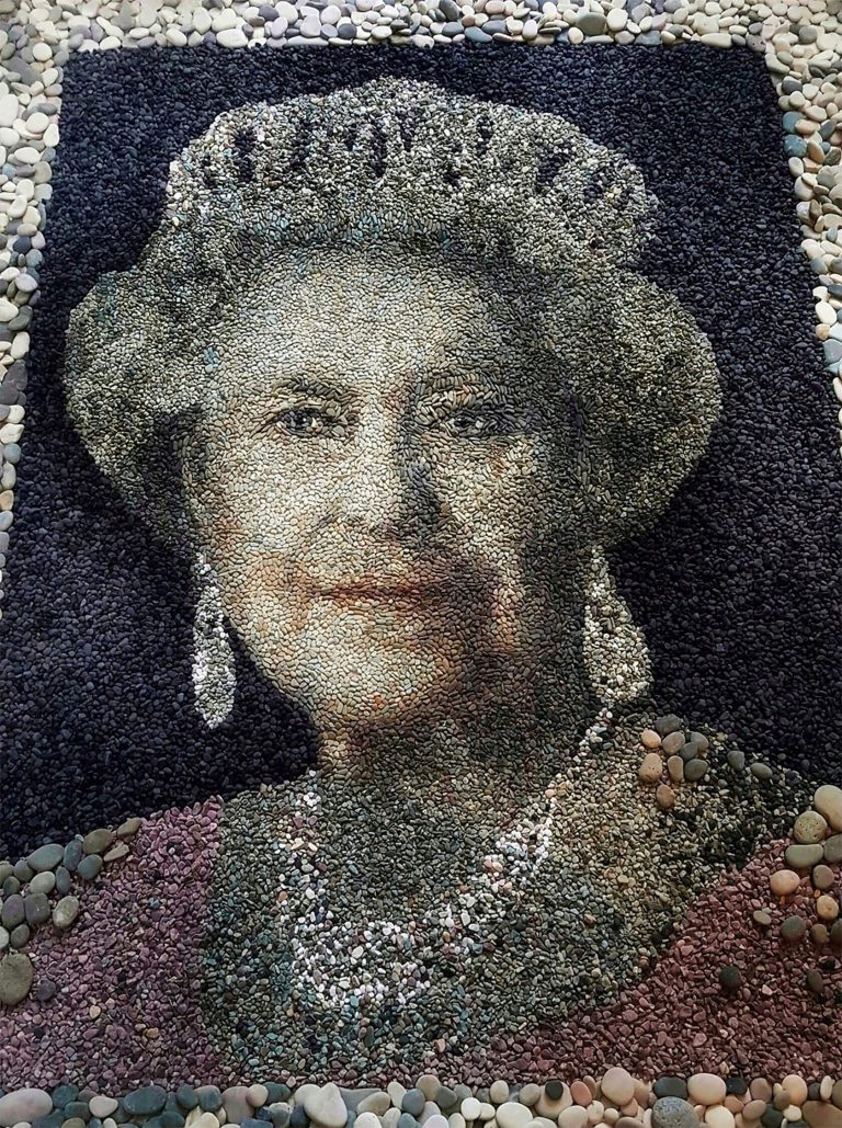 Pebble Picasso: Incredible Stone Mosaics by Justin Bateman | Daily ...