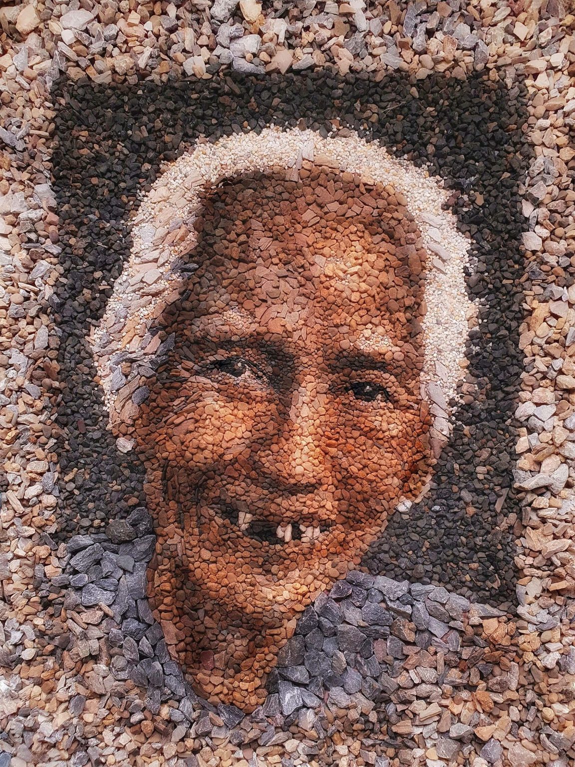 Pebble Picasso: Incredible Stone Mosaics by Justin Bateman | Daily ...
