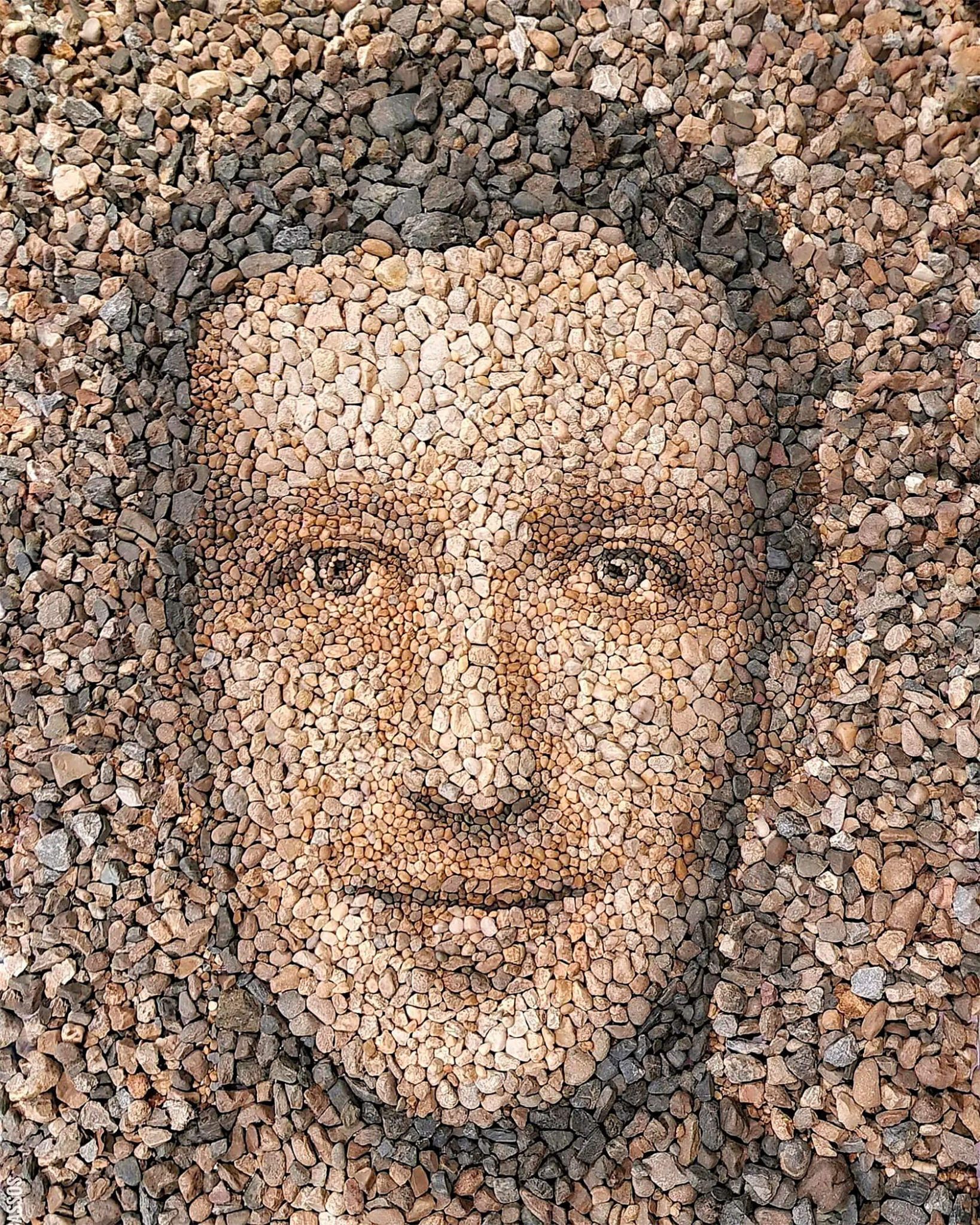 Pebble Picasso: Incredible Stone Mosaics by Justin Bateman | Daily ...