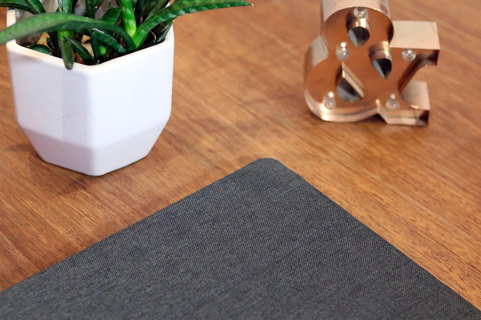 Paperlike Folio Case Review: A Premium Feel for your iPad | Daily ...