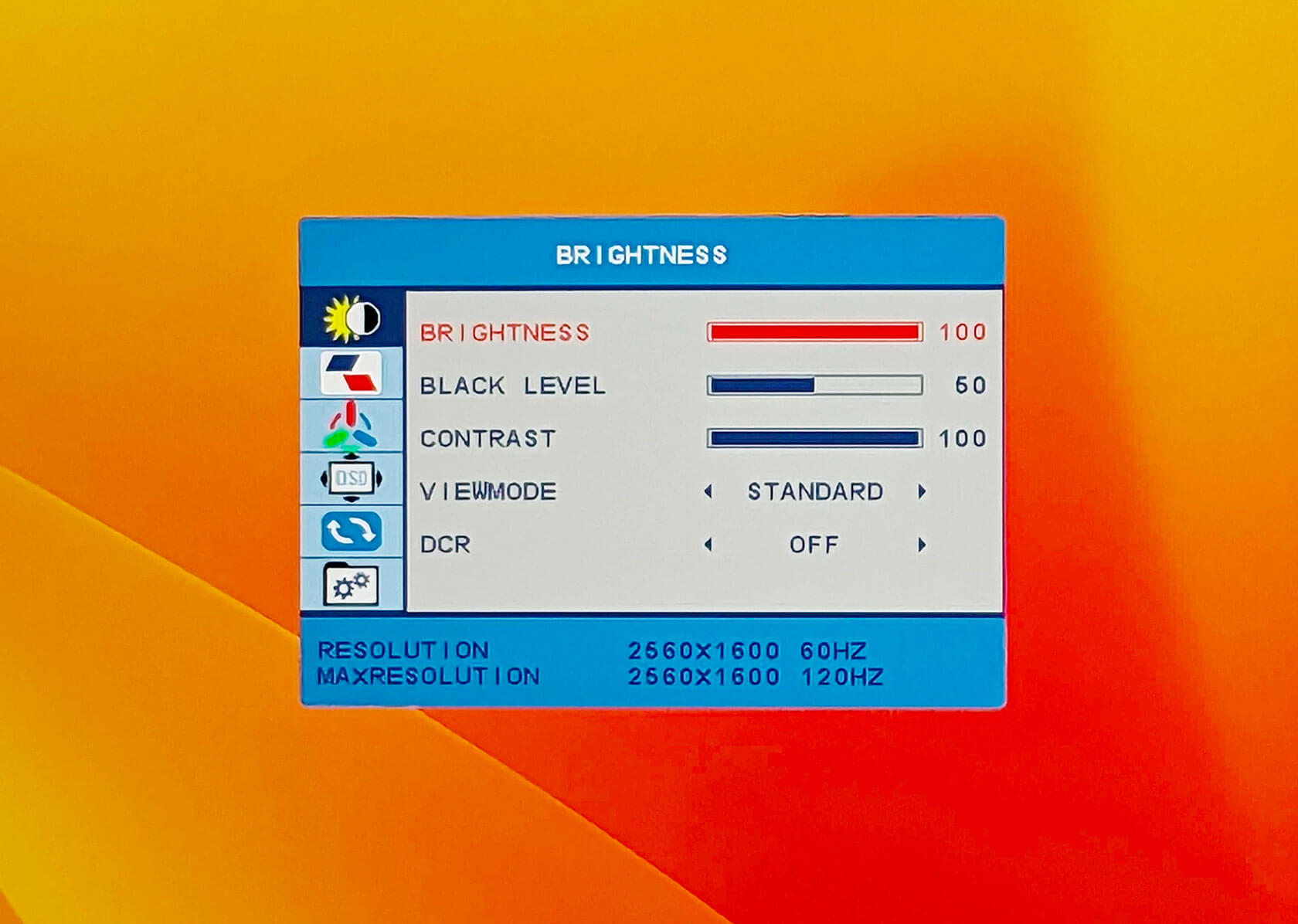 UPERFECT UPlays C2 Review: A 16-inch 120Hz Portable Gaming Monitor with ...