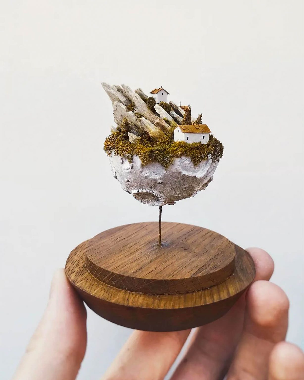 Micro Worlds: Enchanting Miniature Creations by Michael Davydov | Daily ...
