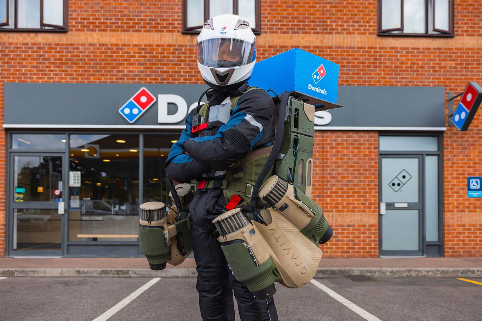 Behind the Scenes: Photographing the Viral Domino’s JetPack Pizza ...