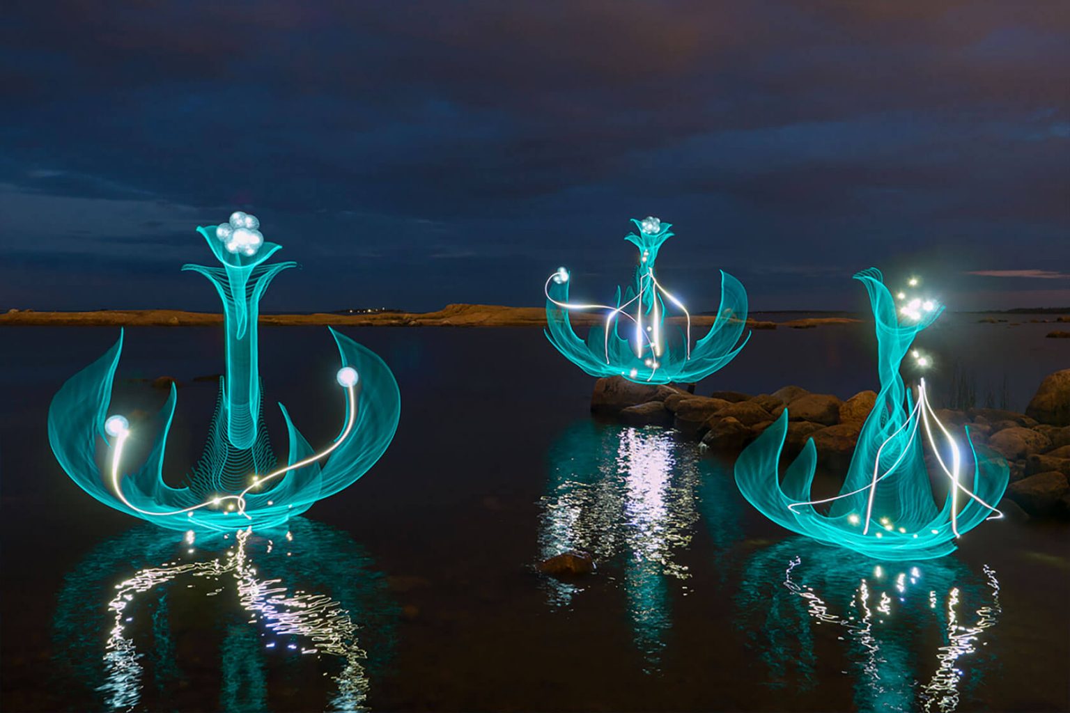 Scintillating: Light Painting Masterpieces by Hannu Huhtamo | Daily ...