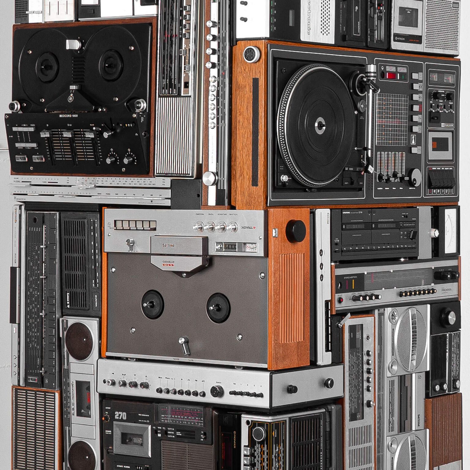 Tech-Inspired Sculptures by Michal Sycz | Daily design inspiration for ...