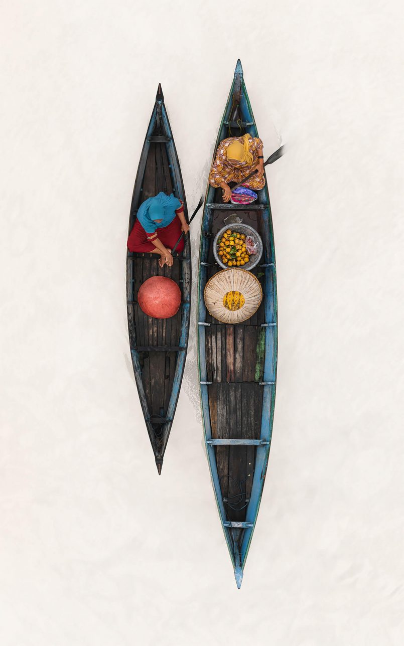 The Floating Market Series: Photos by Tom Hegen | Daily design ...