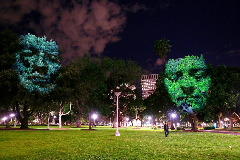 Monuments: Amazing Portrait Projections by Craig Walsh | Daily design ...