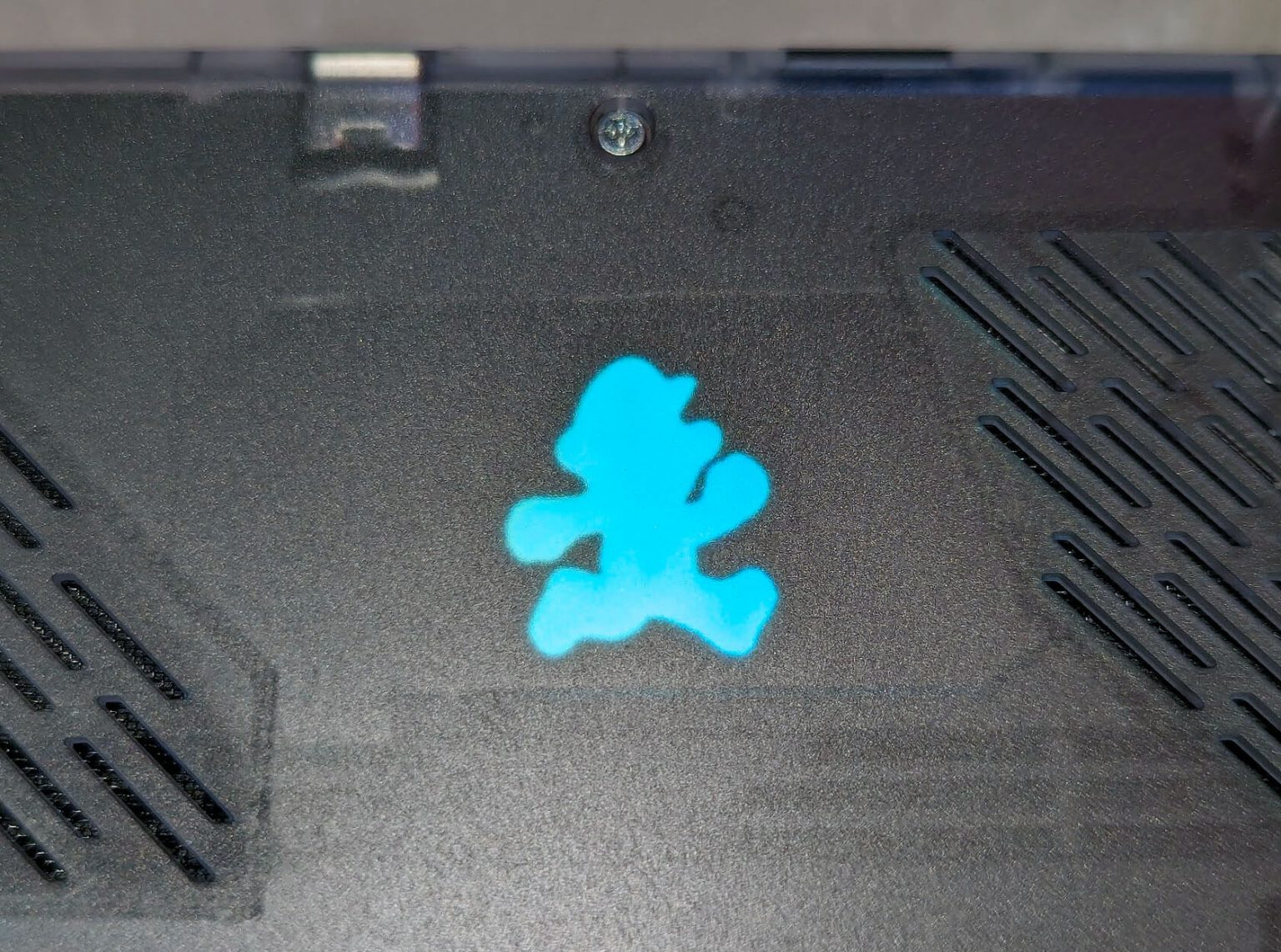 The Coolest Mod for the ROG Ally: JSAUX Transparent RGB Backplate ...