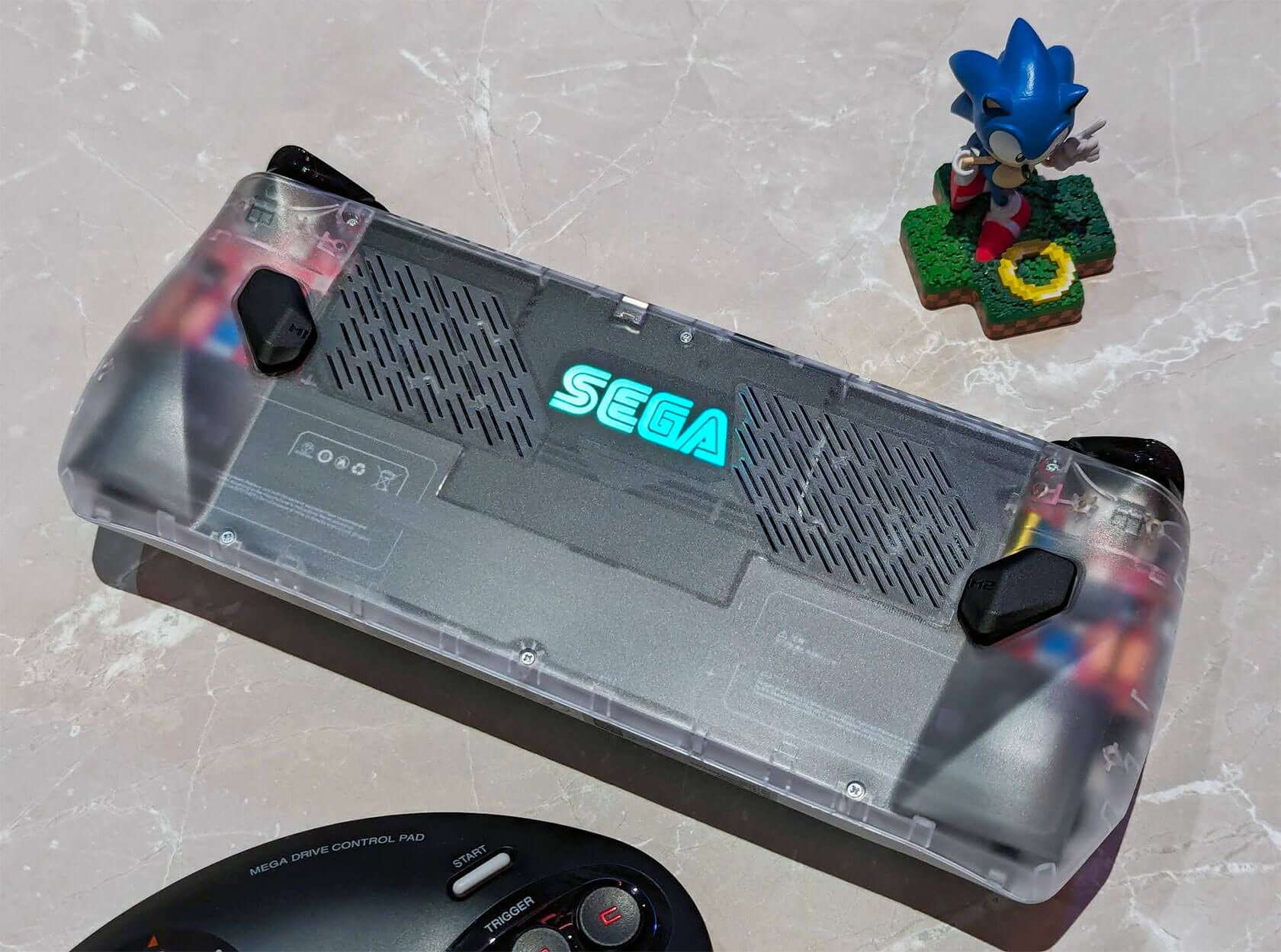 The Coolest Mod for the ROG Ally: JSAUX Transparent RGB Backplate ...